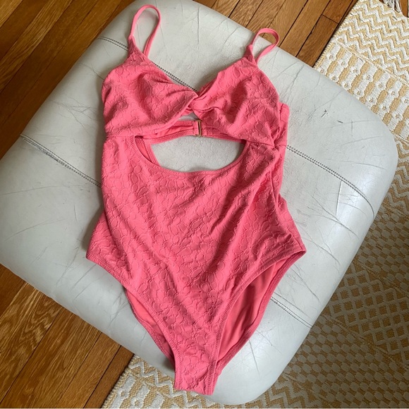 Jessica Simpson | Swim | Jessica Simpson Flower Power One Piece Twist ...